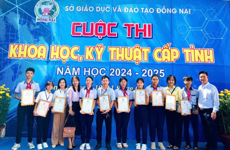 Ngành giáo dục huyện Nhơn Trạch: Chủ động triển khai chuyển đổi số toàn diện, hiện đại hóa giáo ...